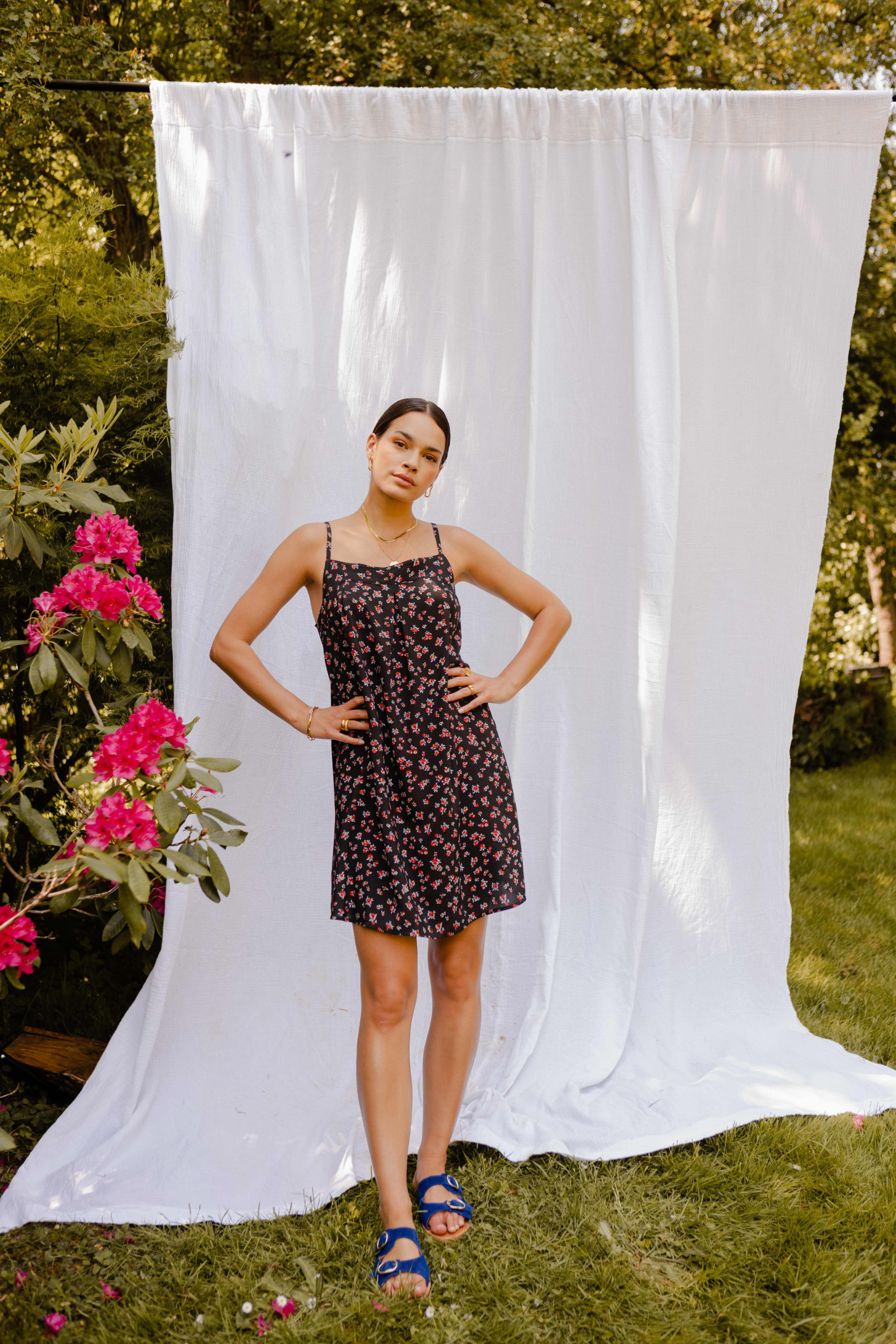 Kleed Wendy rode rozen